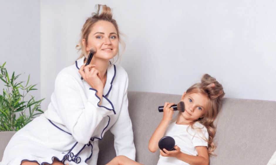 Mom's Quick and Easy Morning Makeup Routine: Get Ready in 5 Minutes ...